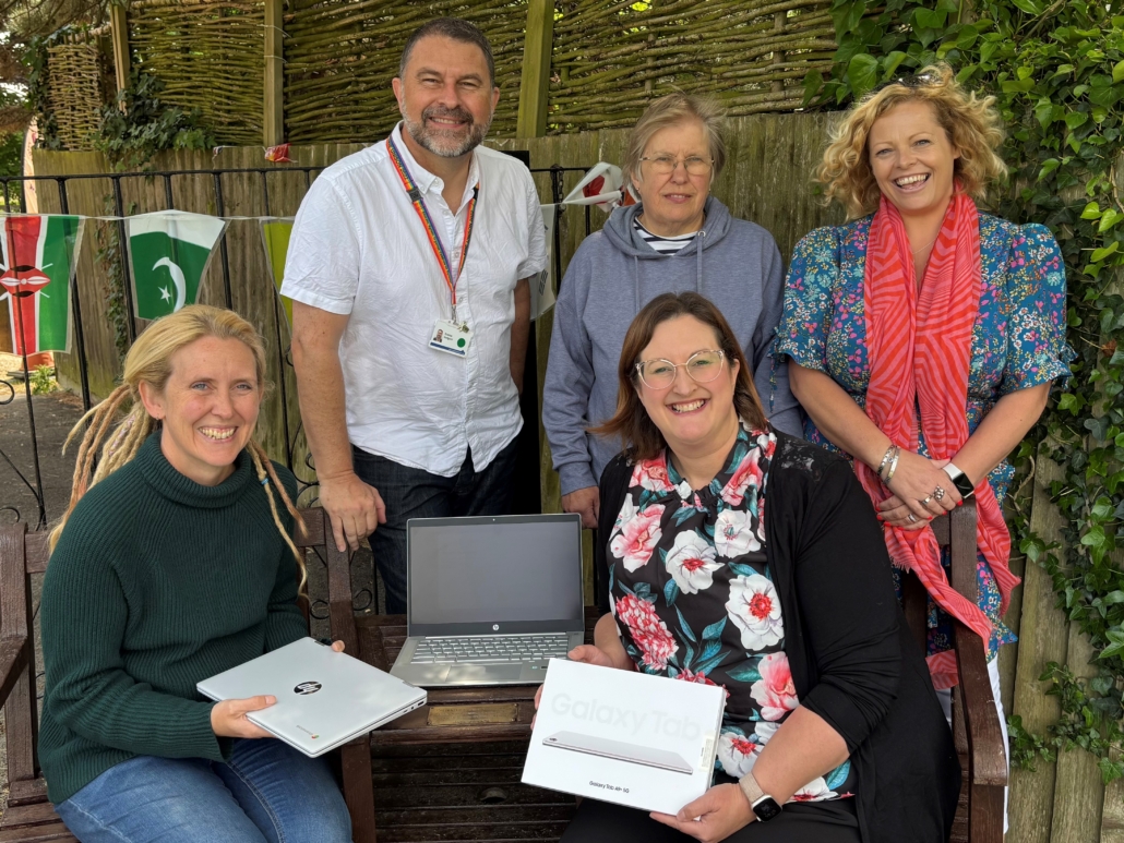 Spotlight on Digital Champions at Haddenham Social Hub - Connecting ...